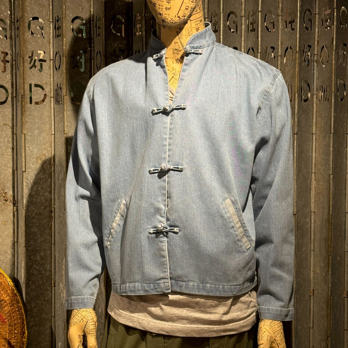 Denim Jacket Knot Button with angled welt pockets, Blue – Goods of Desire